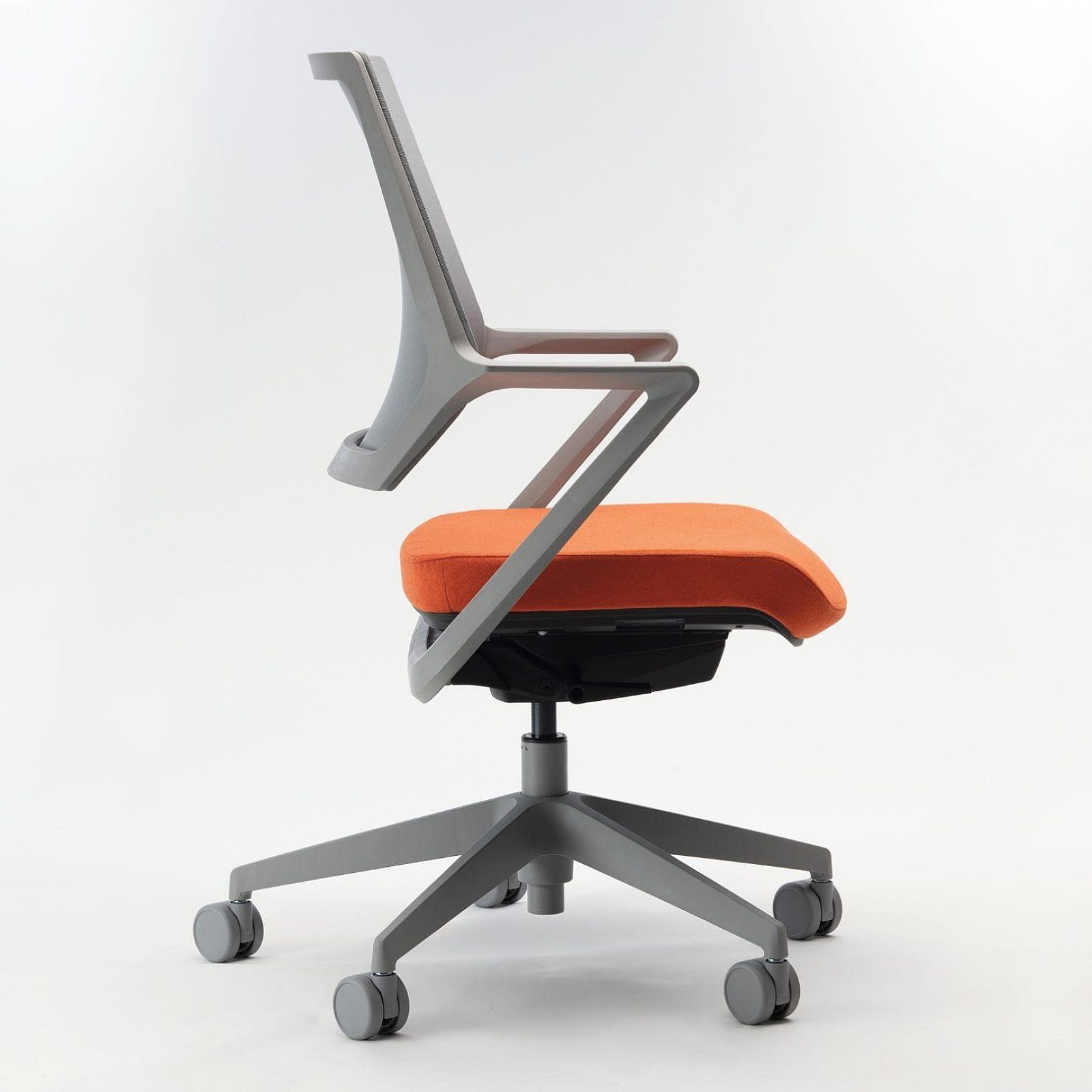 Mavic Task Chair | Facility Designs